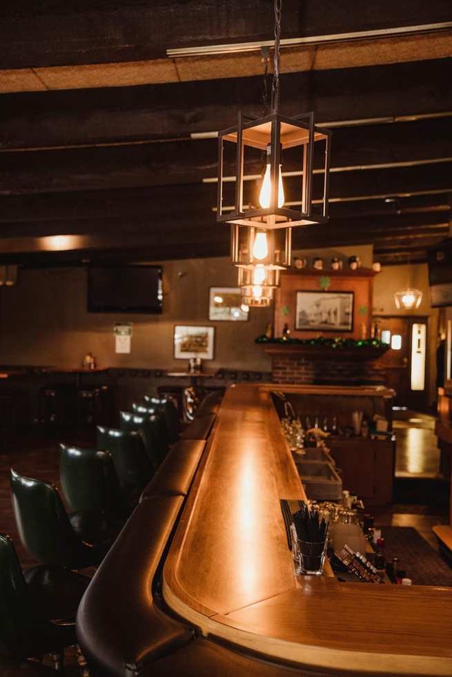 Dining at Coachman's - Coachman's Golf Resort